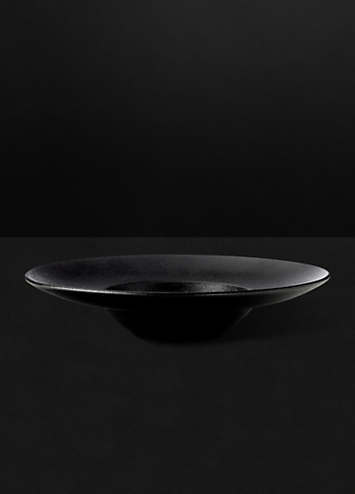 Maxwell & Williams Caviar Black Show Plate - 28cm | bonprix