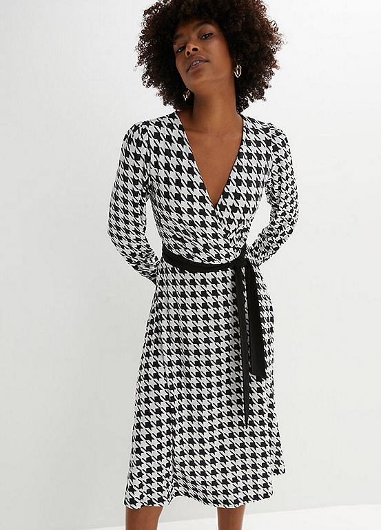 Houndstooth Pattern Wrap Dress by bonprix | bonprix