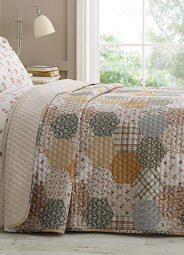 Catherine Lansfield Floral Patchwork 220 x 230cm Bedspread bonprix